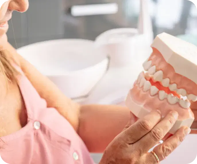 Prawidłowa higiena jamy ustnej z uzupełnieniami protetycznymi - Myję Zęby